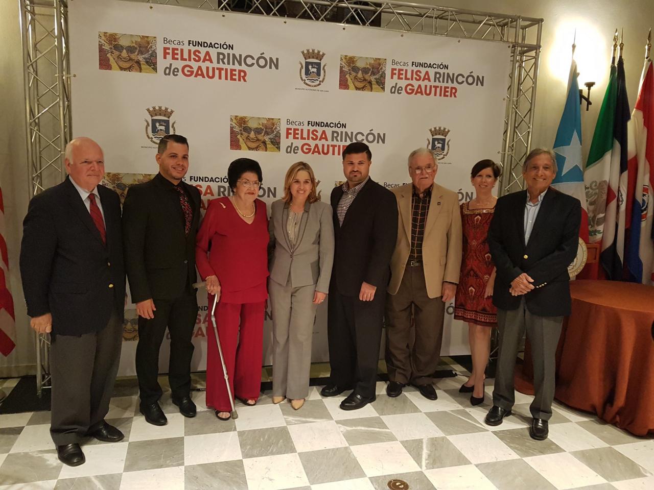 Gana Beca Felisa Rincón de Gautier – Huellas del Futuro