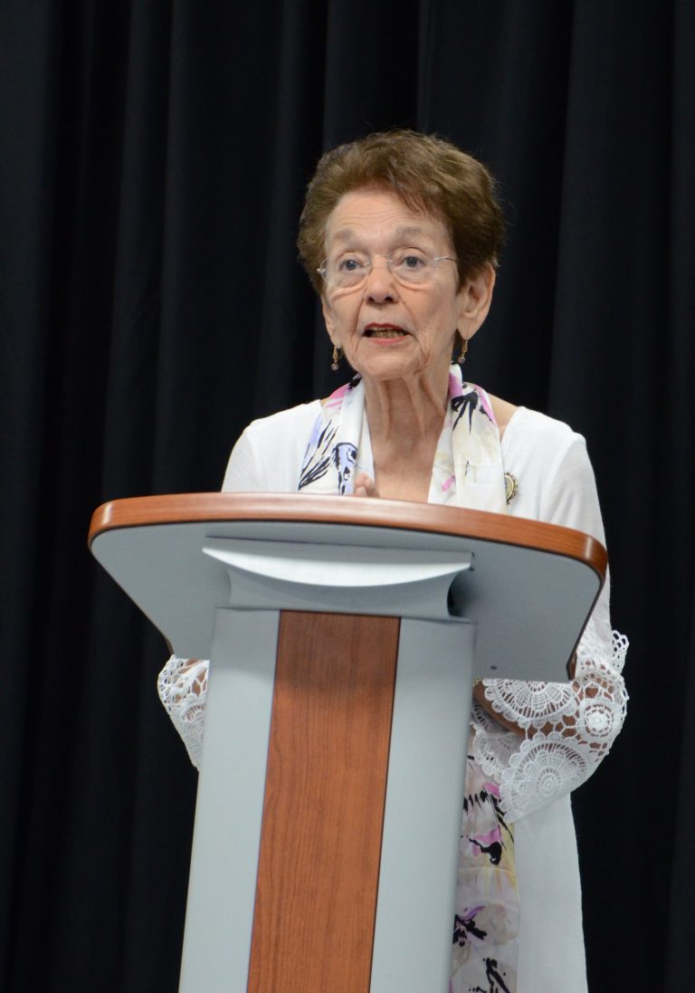 María, Madre de la Divina Providencia – Huellas del Futuro