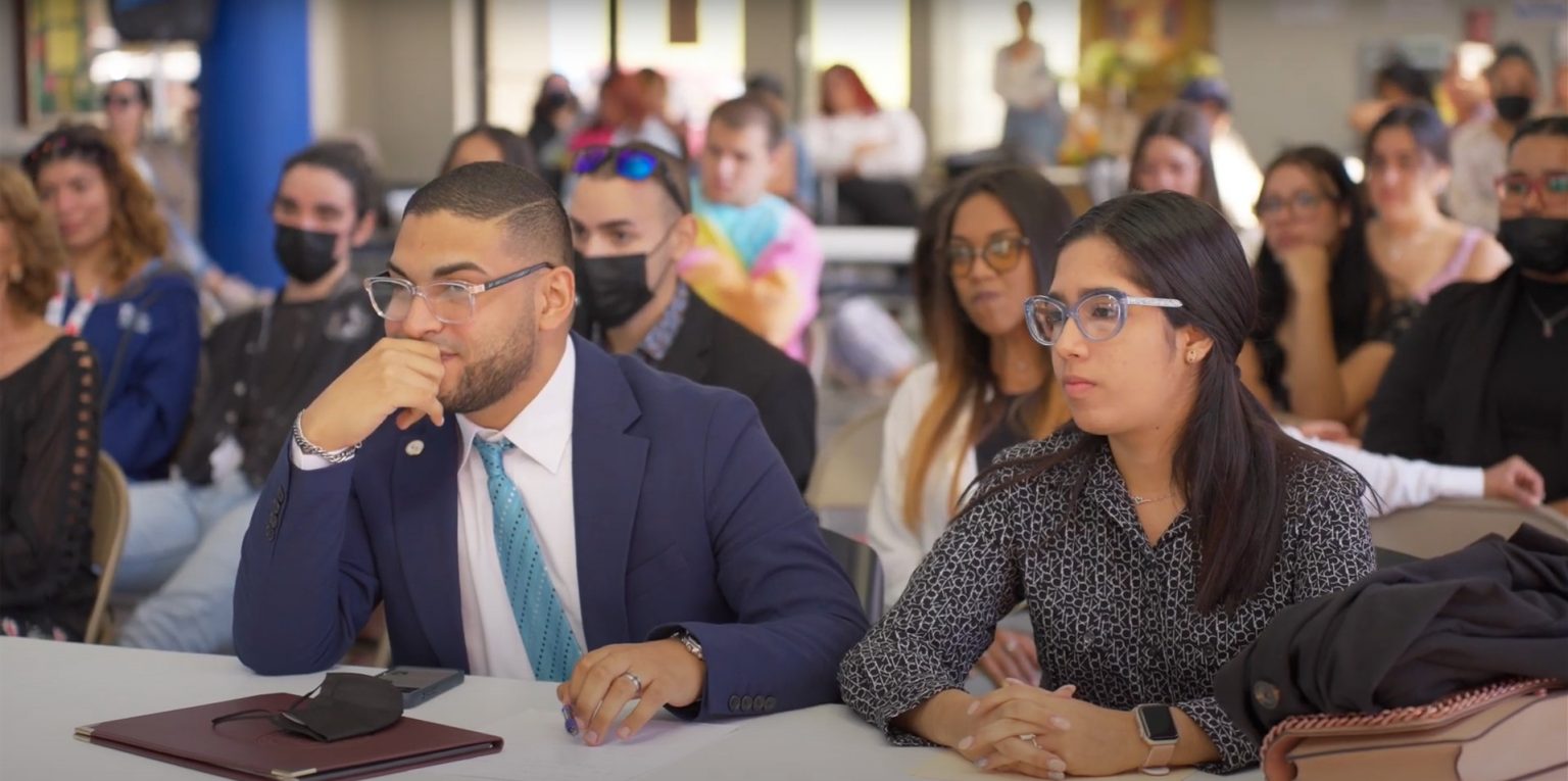 Pioneros se exponen a un juicio simulado – Huellas del Futuro